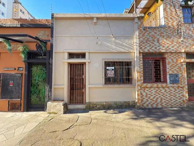 Casa / Sobrado para Venda em Porto Alegre/RS Menino Deus 2 Quartos