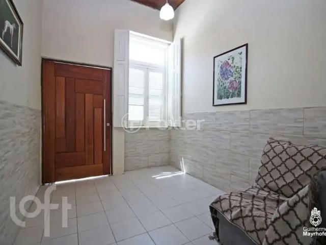 Casa / Sobrado para Venda em Porto Alegre/RS Menino Deus 3 Quartos