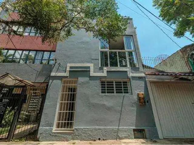 Casa / Sobrado para Venda em Porto Alegre/RS Menino Deus 3 Quartos
