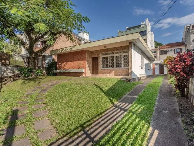 Casa / Sobrado para Venda em Porto Alegre/RS Menino Deus 3 Quartos