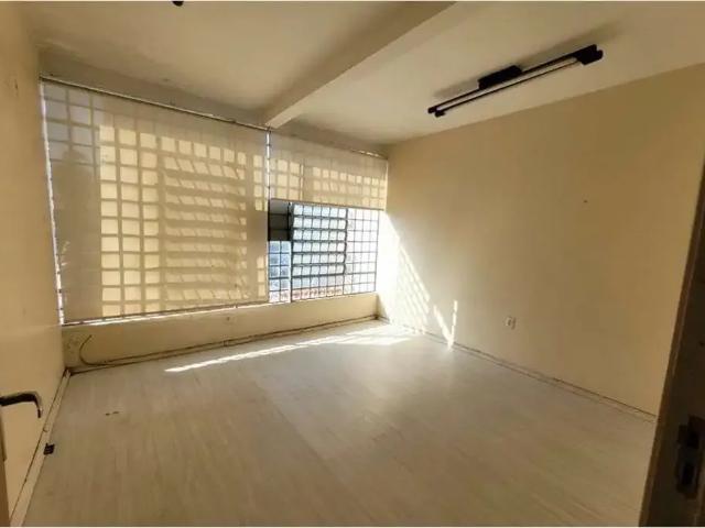 Casa / Sobrado para Venda em Porto Alegre/RS Menino Deus 3 Quartos