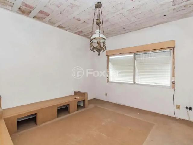 Casa / Sobrado para Venda em Porto Alegre/RS Menino Deus 3 Quartos