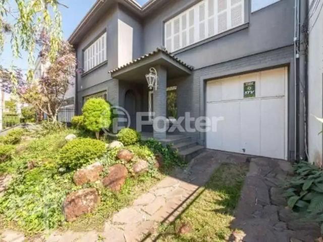 Casa / Sobrado para Venda em Porto Alegre/RS Menino Deus 3 Quartos