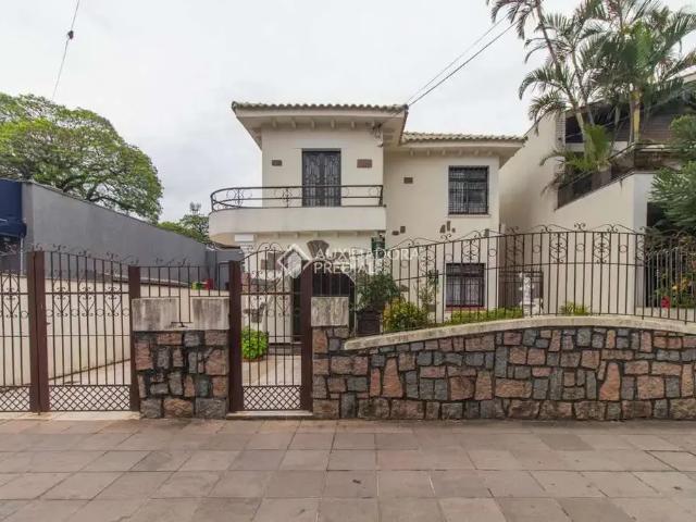 Casa / Sobrado para Venda em Porto Alegre/RS Menino Deus 3 Quartos