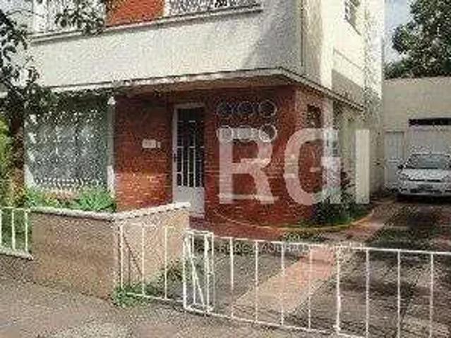 Casa / Sobrado para Venda em Porto Alegre/RS Menino Deus 3 Quartos