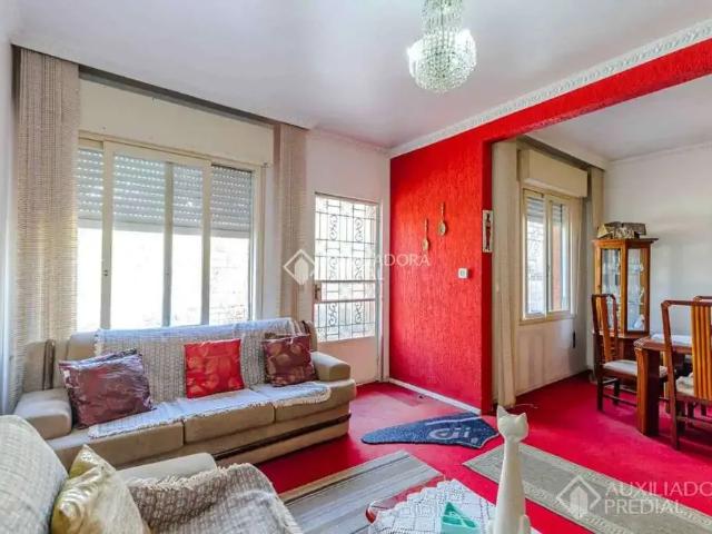 Casa / Sobrado para Venda em Porto Alegre/RS Menino Deus 3 Quartos