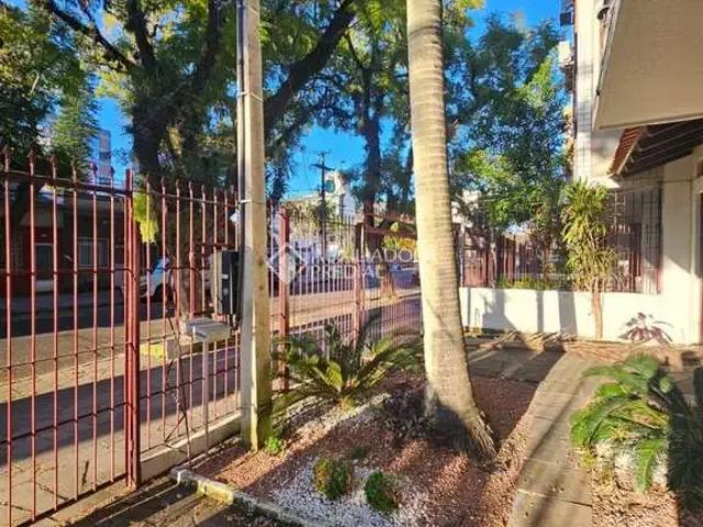 Casa / Sobrado para Venda em Porto Alegre/RS Menino Deus 3 Quartos