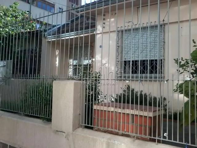 Casa / Sobrado para Venda em Porto Alegre/RS Menino Deus 3 Quartos