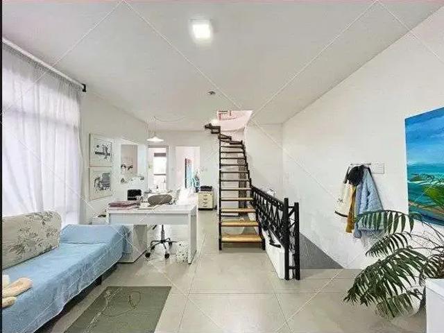 Casa / Sobrado para Venda em Porto Alegre/RS Menino Deus 3 Quartos