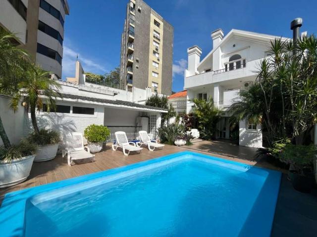 Casa / Sobrado para Venda em Porto Alegre/RS Menino Deus 3 Quartos