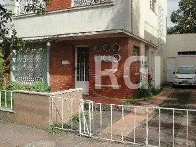 Casa / Sobrado para Venda em Porto Alegre/RS Menino Deus 3 Quartos