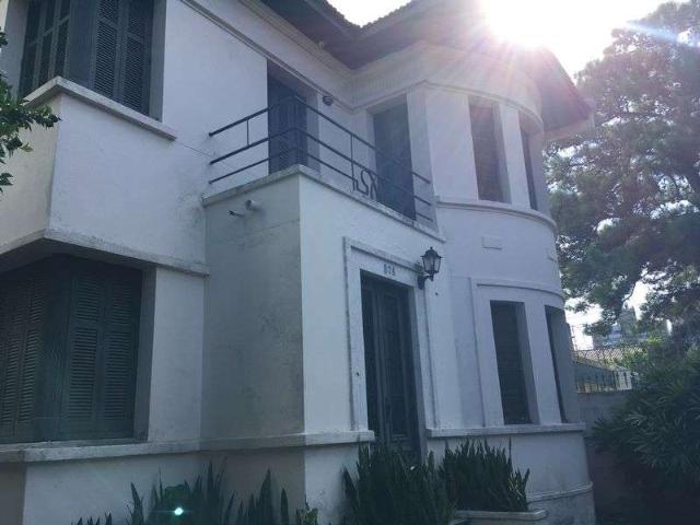 Casa / Sobrado para Venda em Porto Alegre/RS Menino Deus 3 Quartos