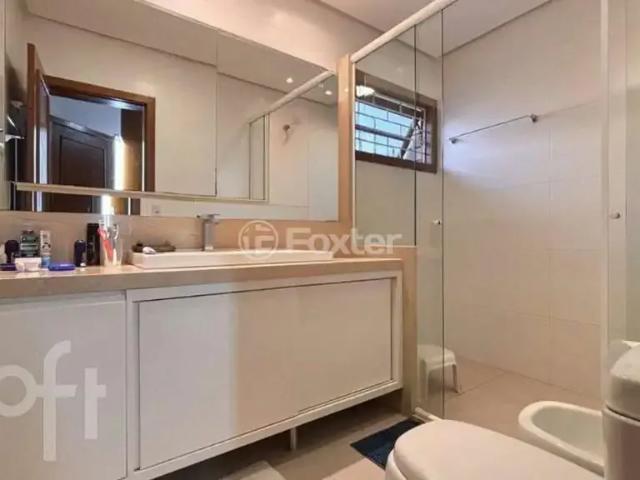 Casa / Sobrado para Venda em Porto Alegre/RS Menino Deus 3 Quartos