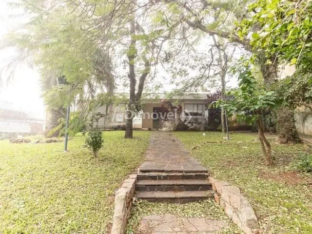Casa / Sobrado para Venda em Porto Alegre/RS Menino Deus 3 Quartos