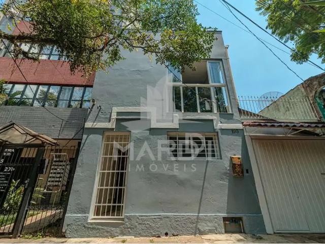 Casa / Sobrado para Venda em Porto Alegre/RS Menino Deus 3 Quartos