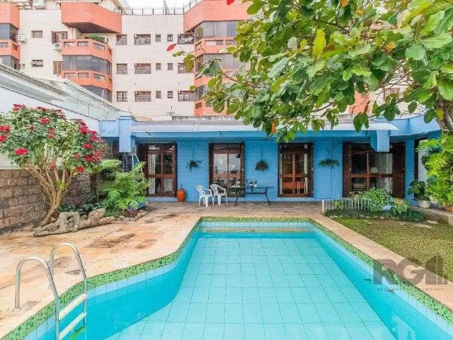 Casa / Sobrado para Venda em Porto Alegre/RS Menino Deus 3 Quartos