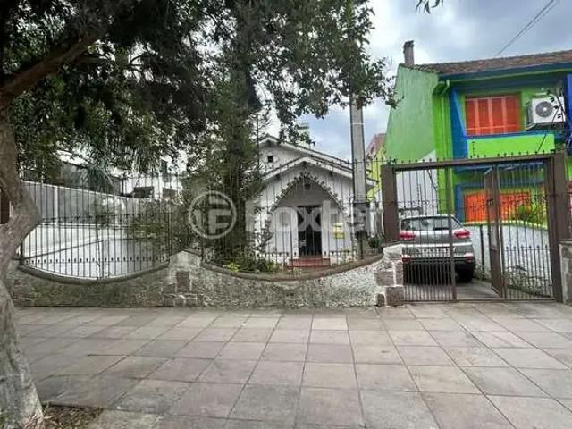 Casa / Sobrado para Venda em Porto Alegre/RS Menino Deus 3 Quartos