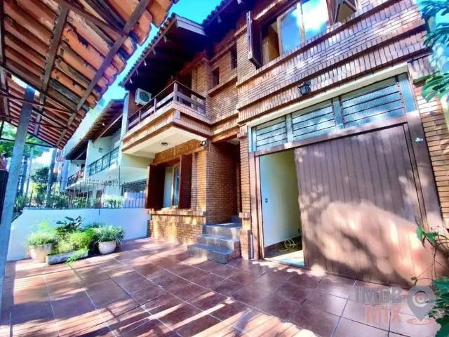 Casa / Sobrado para Venda em Porto Alegre/RS Menino Deus 3 Quartos