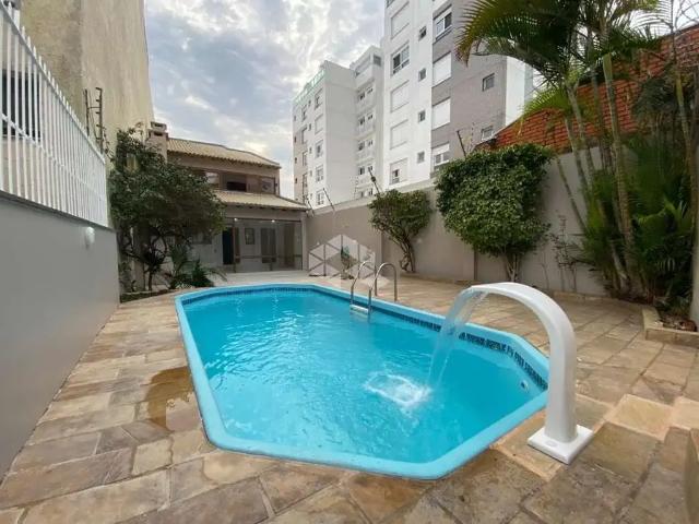 Casa / Sobrado para Venda em Porto Alegre/RS Menino Deus 3 Quartos