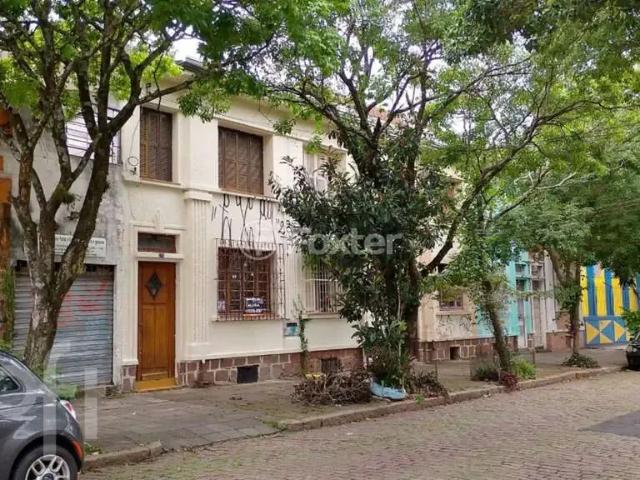 Casa / Sobrado para Venda em Porto Alegre/RS Menino Deus 3 Quartos