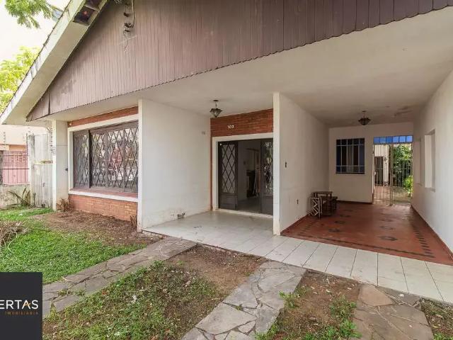 Casa / Sobrado para Venda em Porto Alegre/RS Menino Deus 3 Quartos