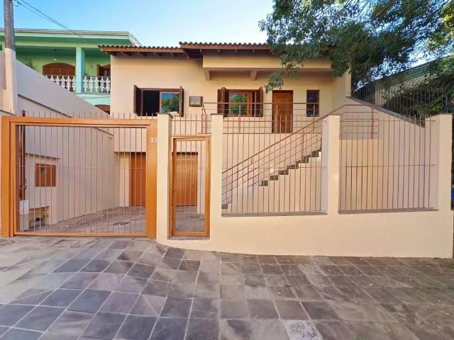 Casa / Sobrado para Venda em Porto Alegre/RS Medianeira 2 Quartos