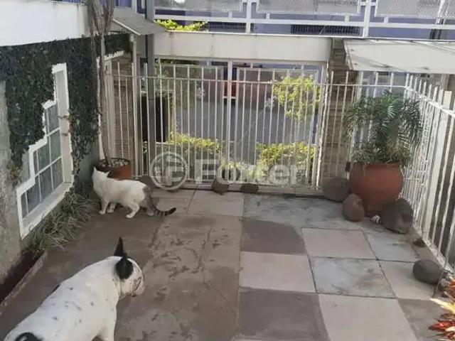 Casa / Sobrado para Venda em Porto Alegre/RS Medianeira 2 Quartos