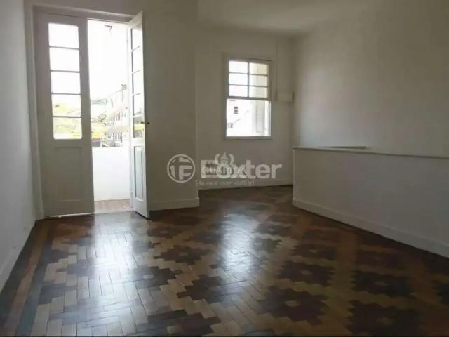Casa / Sobrado para Venda em Porto Alegre/RS Medianeira 2 Quartos