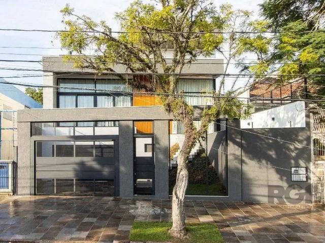 Casa / Sobrado para Venda em Porto Alegre/RS Medianeira 3 Quartos