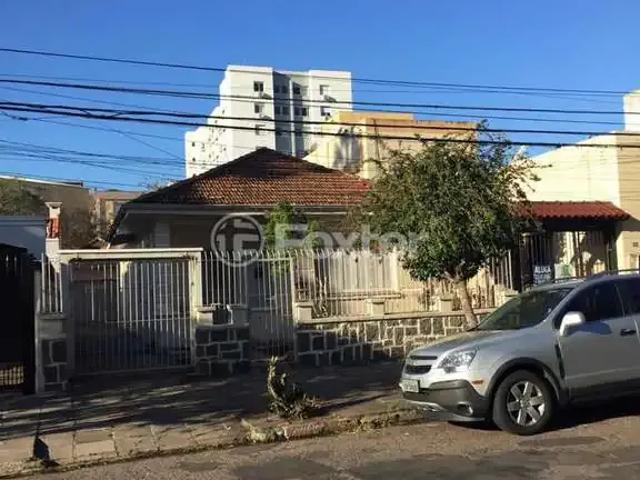 Casa / Sobrado para Venda em Porto Alegre/RS Medianeira 3 Quartos