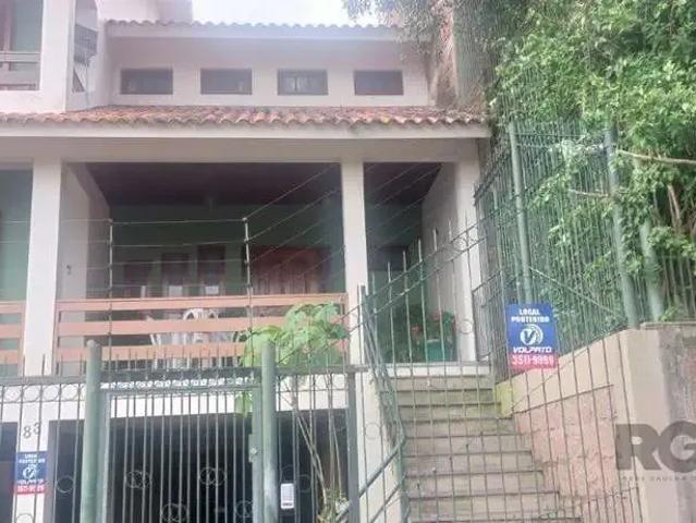 Casa / Sobrado para Venda em Porto Alegre/RS Medianeira 3 Quartos