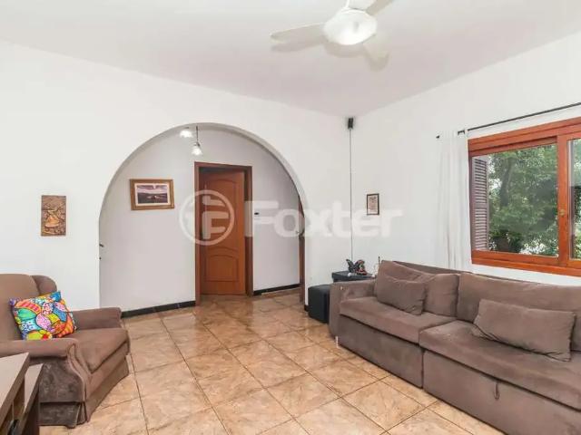 Casa / Sobrado para Venda em Porto Alegre/RS Medianeira 3 Quartos