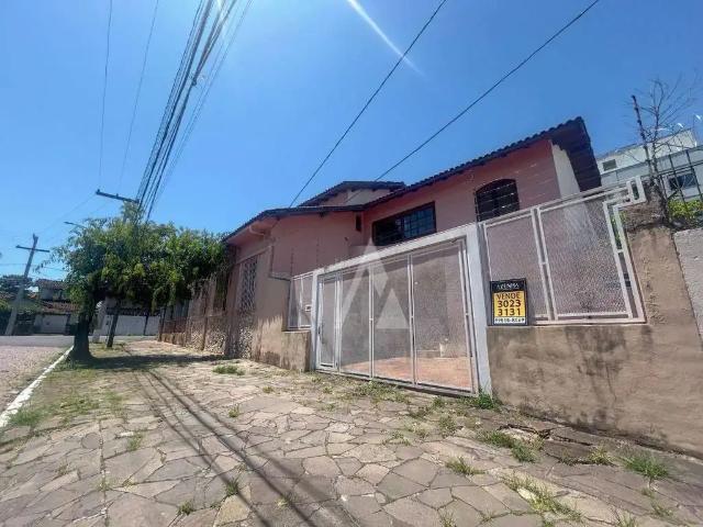 Casa / Sobrado para Venda em Porto Alegre/RS Medianeira 3 Quartos