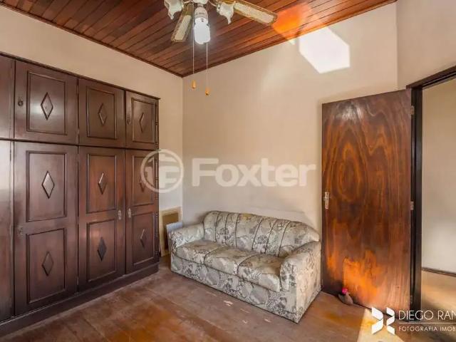Casa / Sobrado para Venda em Porto Alegre/RS Medianeira 3 Quartos