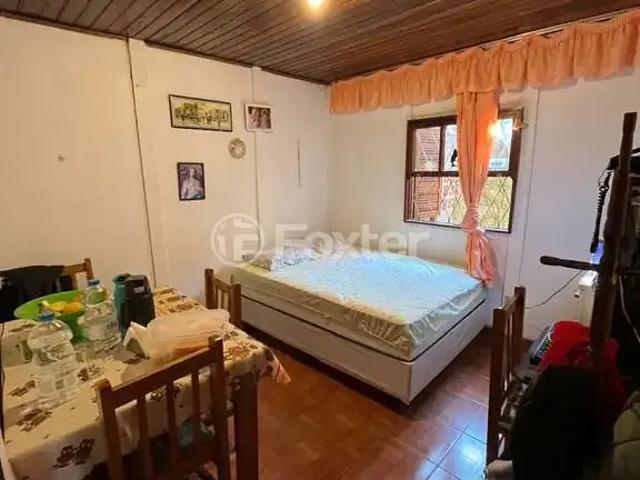 Casa / Sobrado para Venda em Porto Alegre/RS Medianeira 3 Quartos