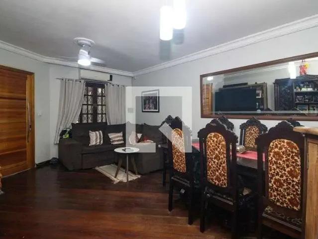 Casa / Sobrado para Venda em Porto Alegre/RS Medianeira 3 Quartos