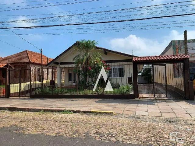 Casa / Sobrado para Venda em Porto Alegre/RS Medianeira 3 Quartos