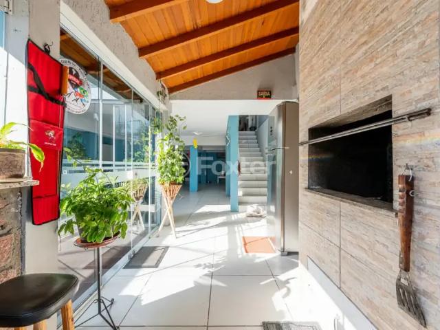 Casa / Sobrado para Venda em Porto Alegre/RS Medianeira 3 Quartos