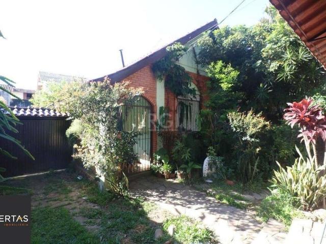 Casa / Sobrado para Venda em Porto Alegre/RS Medianeira 3 Quartos