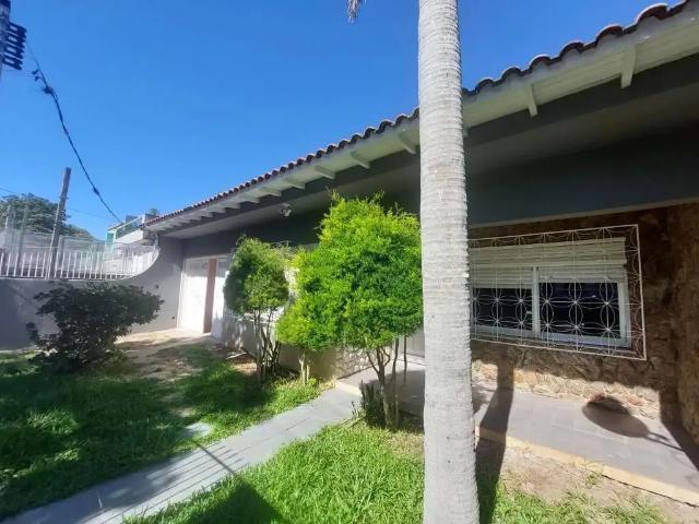 Casa / Sobrado para Venda em Porto Alegre/RS Medianeira 3 Quartos