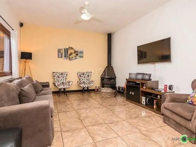 Casa / Sobrado para Venda em Porto Alegre/RS Medianeira 3 Quartos