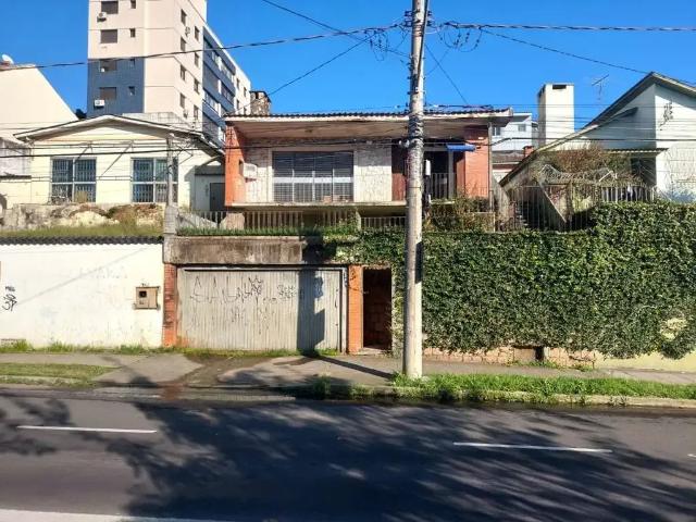 Casa / Sobrado para Venda em Porto Alegre/RS Medianeira 3 Quartos
