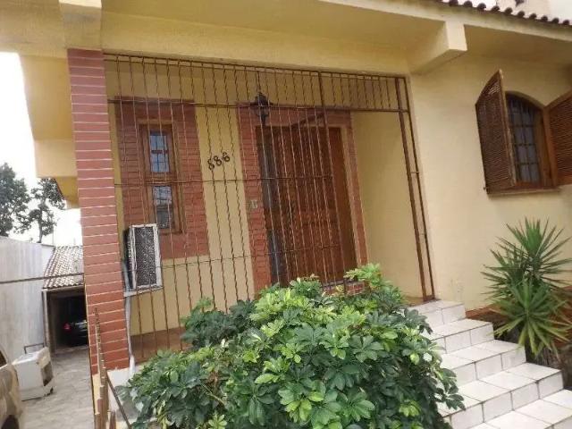 Casa / Sobrado para Venda em Porto Alegre/RS Medianeira 3 Quartos