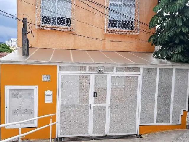 Casa / Sobrado para Venda em Porto Alegre/RS Medianeira 3 Quartos