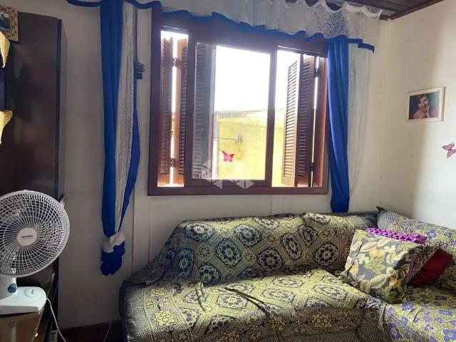 Casa / Sobrado para Venda em Porto Alegre/RS Medianeira 3 Quartos