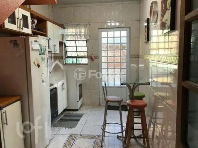 Casa / Sobrado para Venda em Porto Alegre/RS Medianeira 3 Quartos