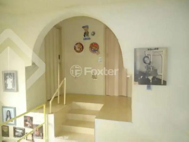 Casa / Sobrado para Venda em Porto Alegre/RS Medianeira 4 Quartos