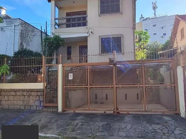 Casa / Sobrado para Venda em Porto Alegre/RS Medianeira 4 Quartos