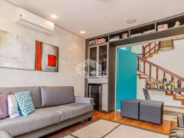 Casa / Sobrado para Venda em Porto Alegre/RS Medianeira 4 Quartos