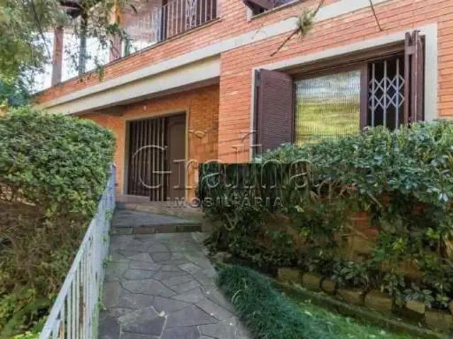 Casa / Sobrado para Venda em Porto Alegre/RS Medianeira 4 Quartos